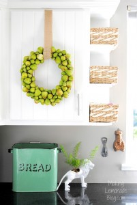 DIY Pear Wreath {Fall & Holiday Wreath Combined FOR THE WIN!) - Making ...