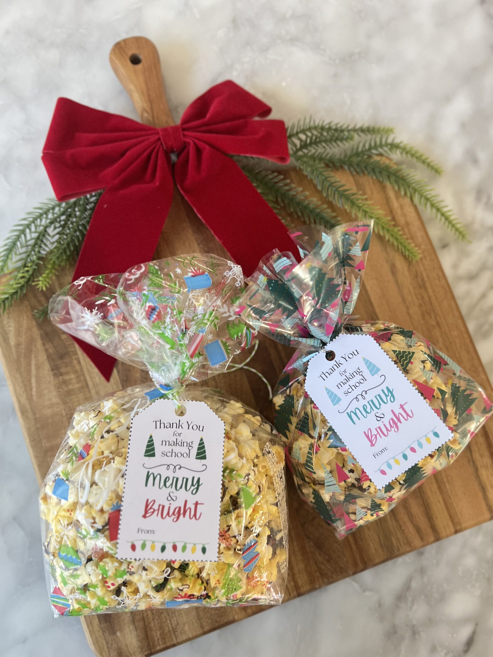 teacher Christmas gift tags on goodie bags